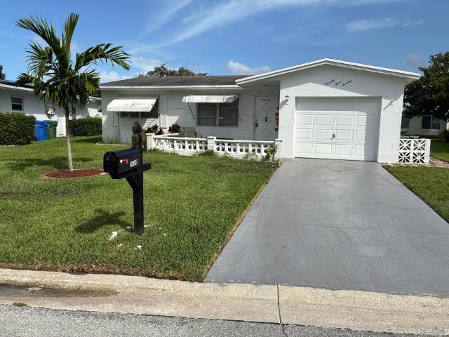 Luxury Villa for rent in Margate, United States