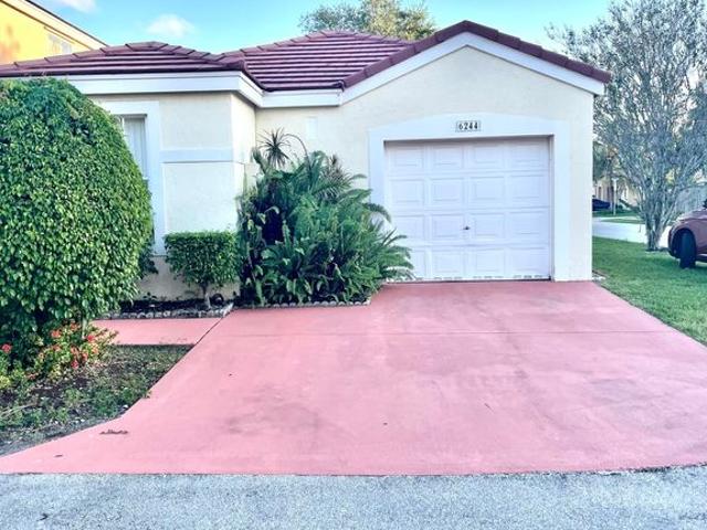 Luxury Villa for rent in Margate, United States