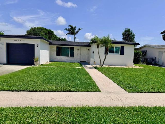 Luxury Villa for rent in Margate, Florida