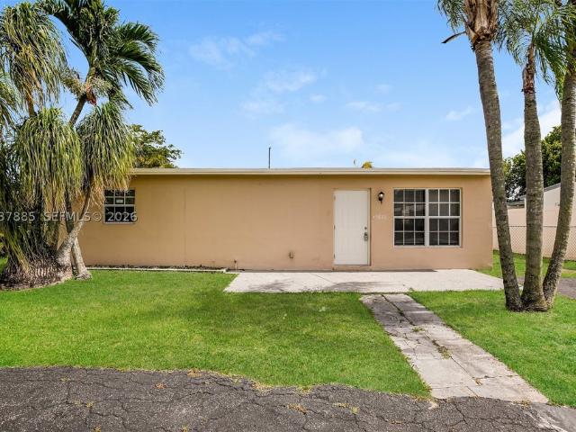 Luxury Villa for rent in Margate, Florida