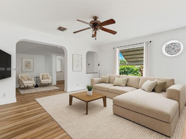 Luxury Villa for rent in Margate, Florida