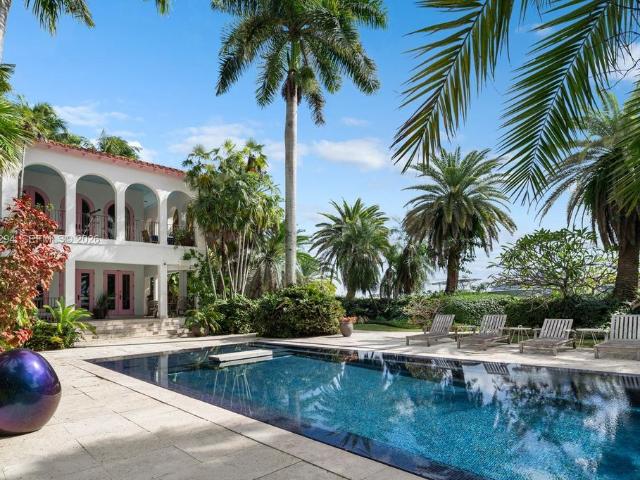 Luxury Villa for rent in Miami Beach, Florida