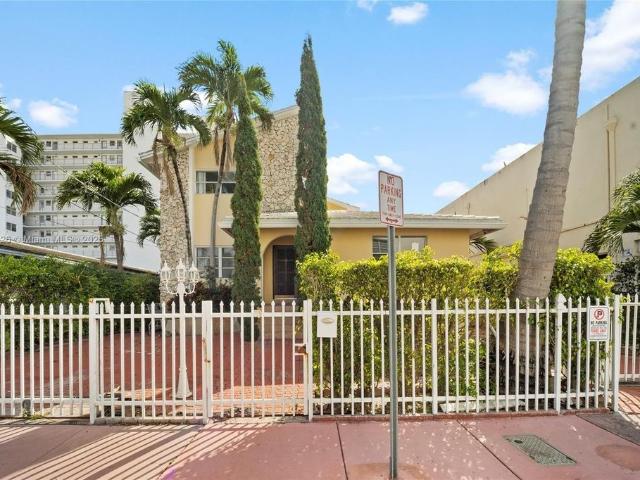 Luxury Villa for rent in Miami Beach, Florida