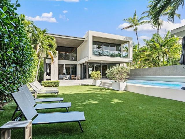 Luxury Villa for rent in Miami Beach, United States