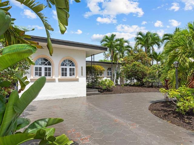 Luxury Villa for rent in Miami Beach, United States
