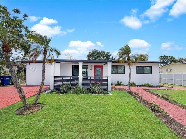 Luxury Villa for rent in Miami Gardens, Florida