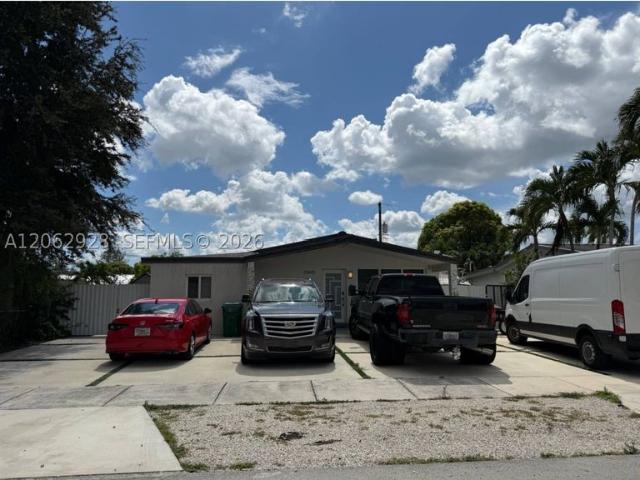 Luxury Villa for rent in Miami Gardens, Florida