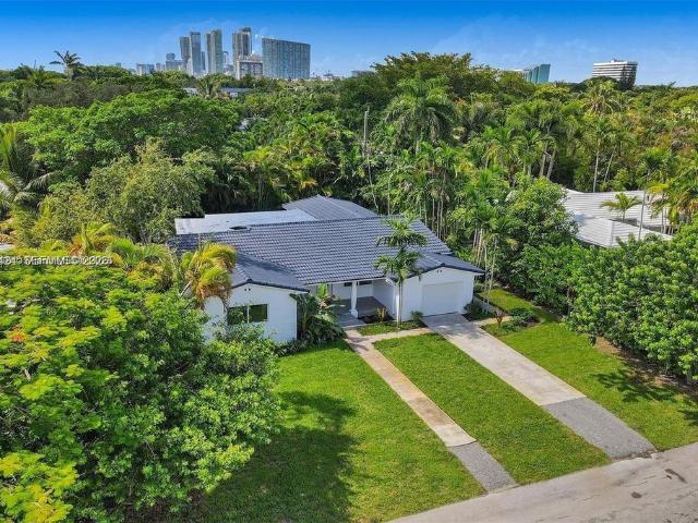 Luxury Villa for rent in Miami, Florida