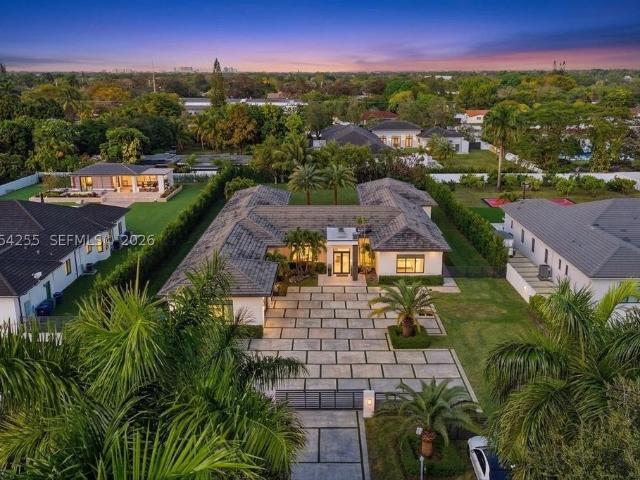 Luxury Villa for rent in Miami, Florida