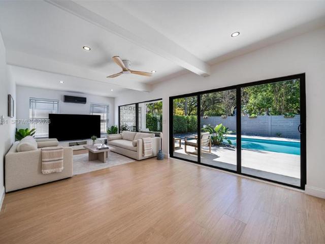 Luxury Villa for rent in Miami, Florida