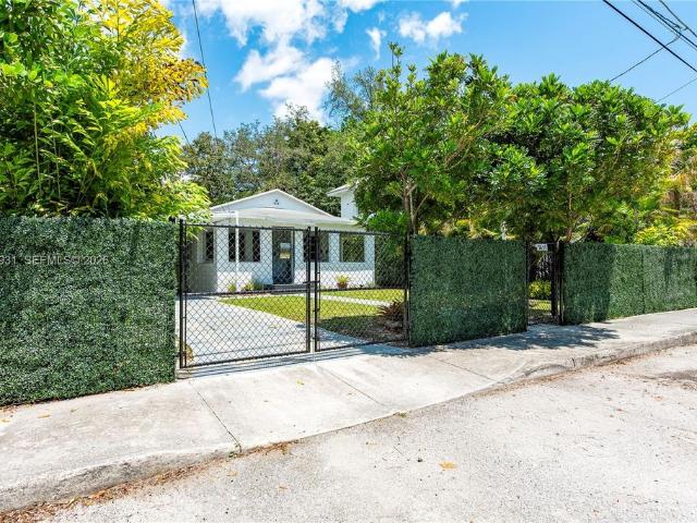 Luxury Villa for rent in Miami, Florida
