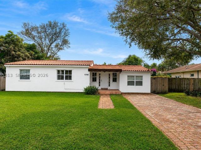 Luxury Villa for rent in Miami, Florida