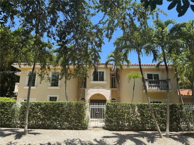 Luxury Villa for rent in Miami, Florida