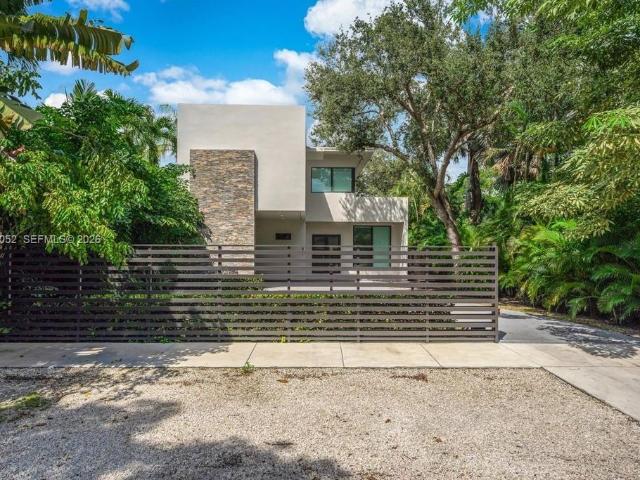 Luxury Villa for rent in Miami, Florida