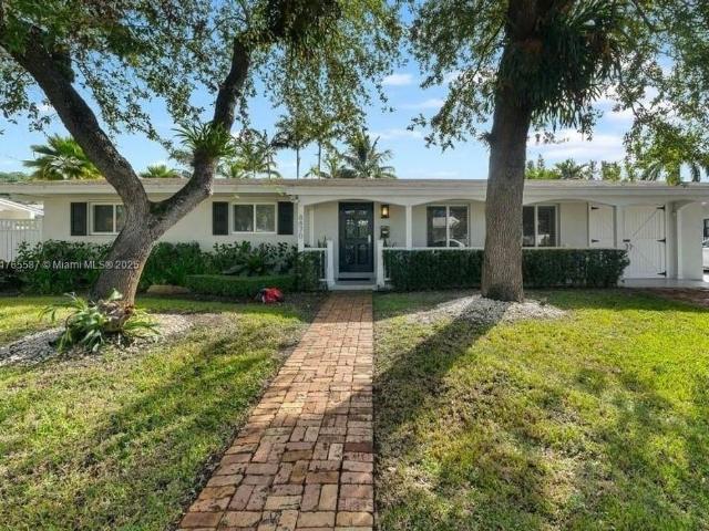 Luxury Villa for rent in Miami, Florida