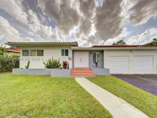 Luxury Villa for rent in Miami, Florida