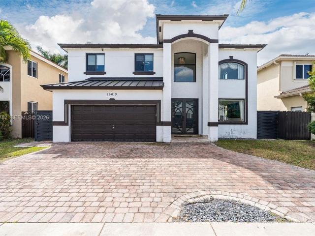 Luxury Villa for rent in Miami, Florida
