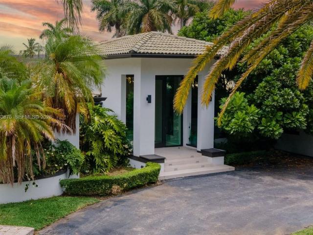 Luxury Villa for rent in Miami, Florida