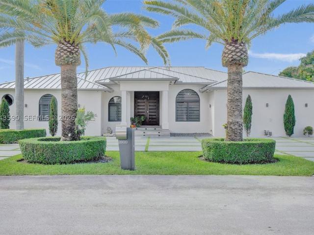 Luxury Villa for rent in Miami, Florida