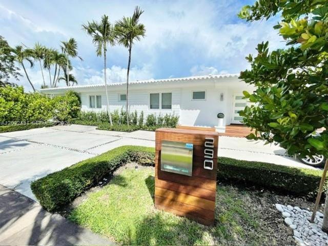 Luxury Villa for rent in Miami, Florida
