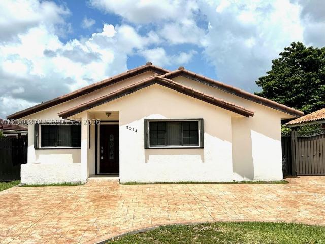 Luxury Villa for rent in Miami, Florida