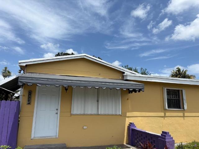Luxury Villa for rent in Miami Heights Trailer Park, Florida