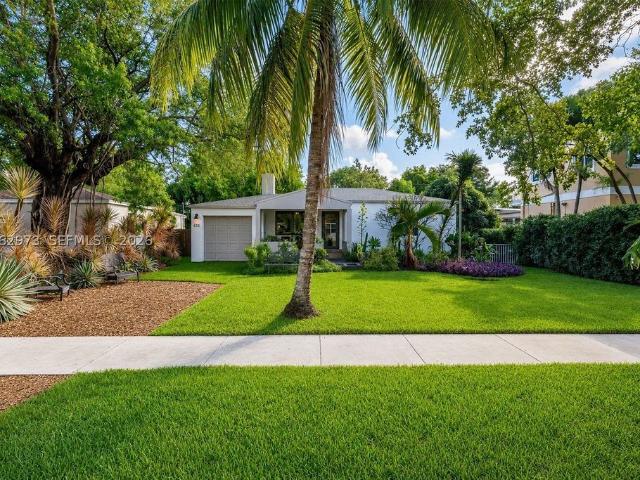 Luxury Villa for rent in Miami Springs, United States