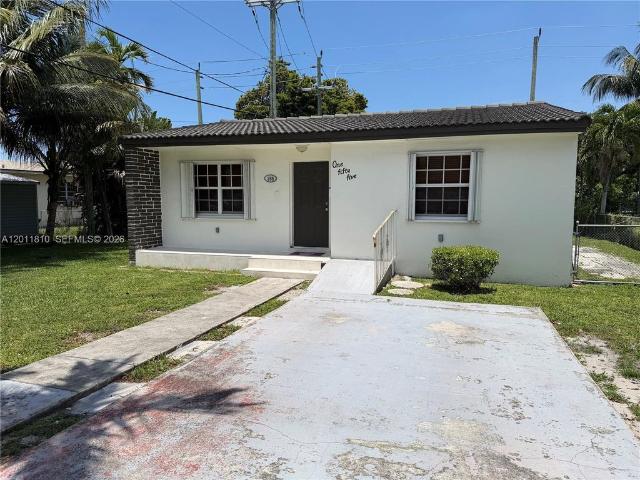 Luxury Villa for rent in Miami Springs, Florida