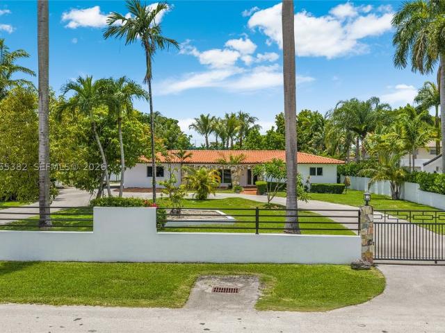 Luxury Villa for rent in Miami Terrace Mobile Home, Florida