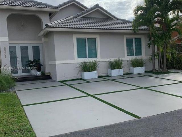 Luxury Villa for rent in Miami Terrace Mobile Home, Florida