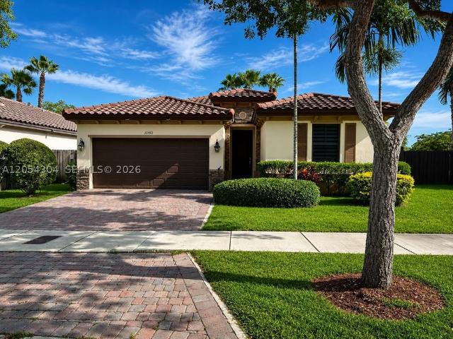 Luxury Villa for rent in Miami, United States