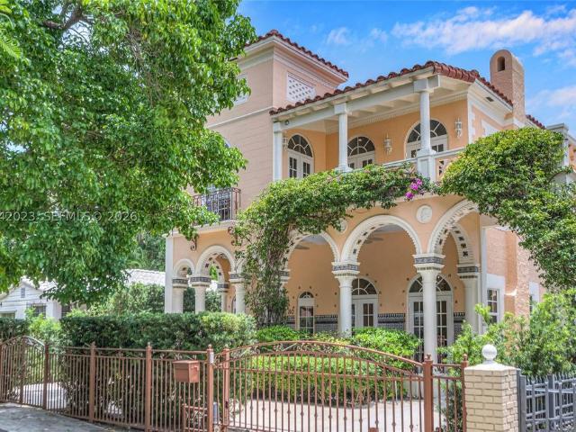 Luxury Villa for rent in Miami, United States