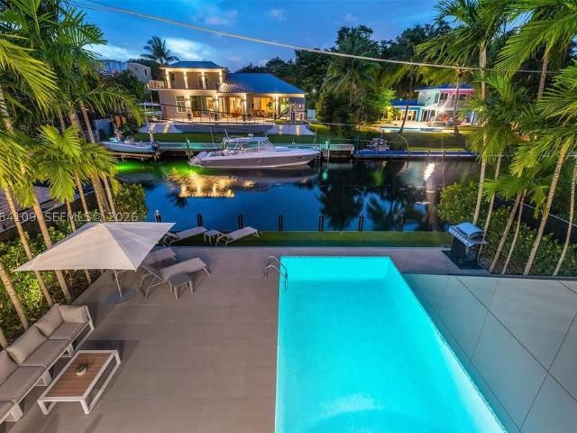 Luxury Villa for rent in Miami, United States