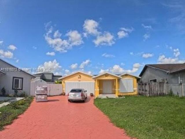 Luxury Villa for rent in Miami, United States