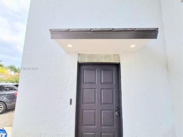 Luxury Villa for rent in Miami, United States