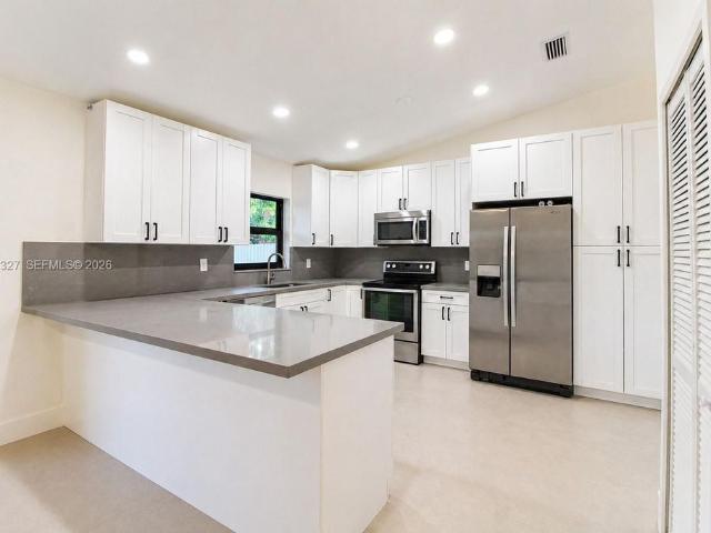 Luxury Villa for rent in Miami, United States