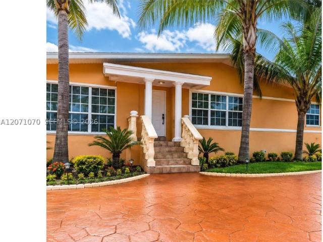 Luxury Villa for rent in Miami, United States