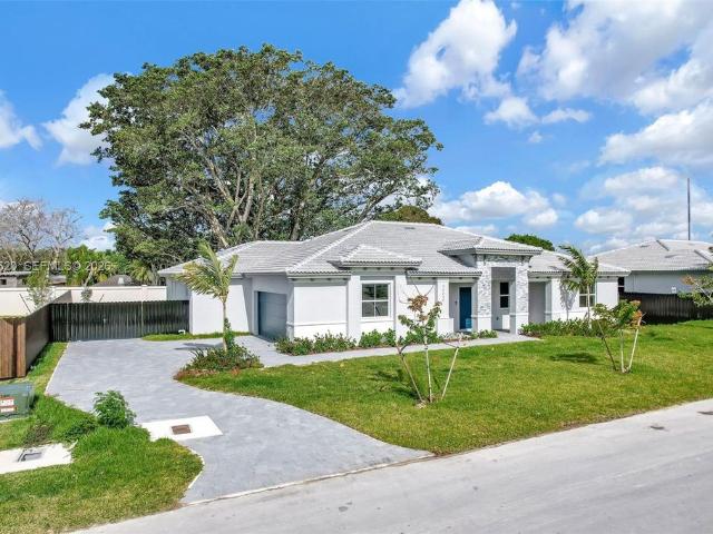 Luxury Villa for rent in Miami, United States