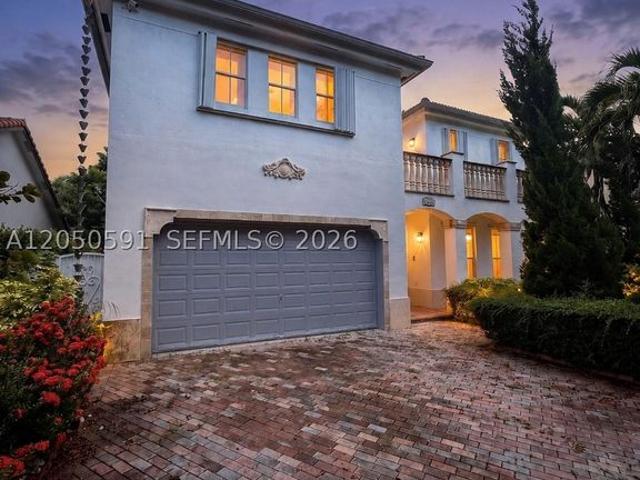 Luxury Villa for rent in Miami, United States