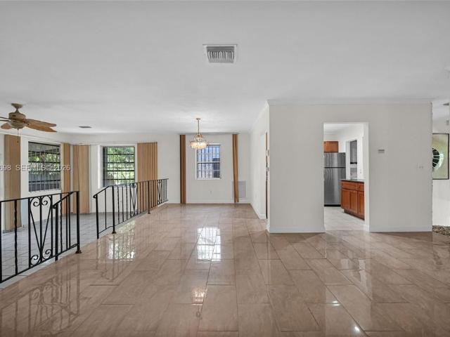 Luxury Villa for rent in Miami, United States