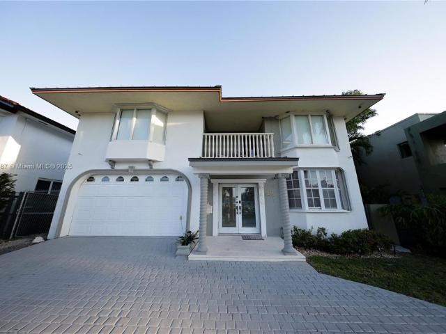 Luxury Villa for rent in Miami, United States