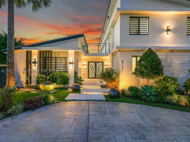 Luxury Villa for rent in Miami, United States
