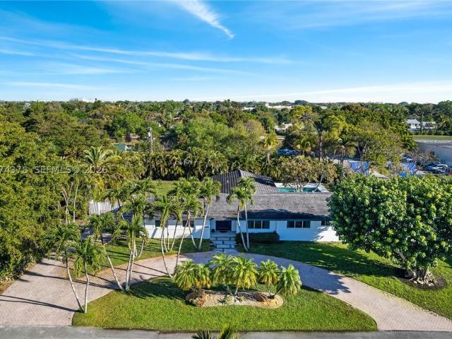 Luxury Villa for rent in Miami, United States