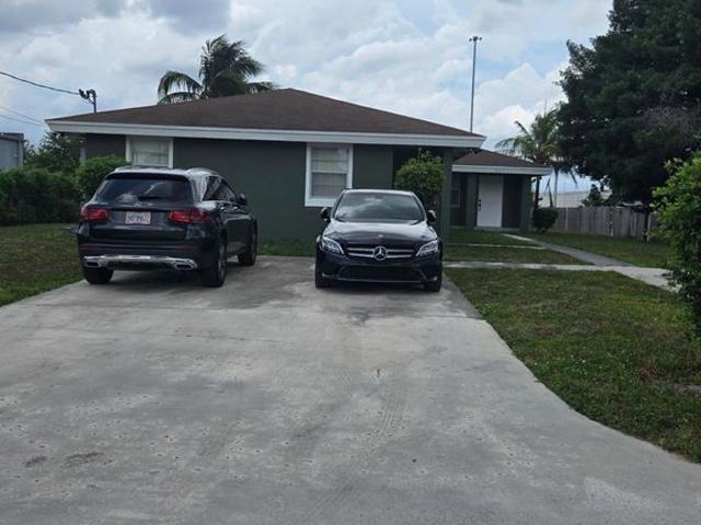 Luxury Villa for rent in Miami, United States