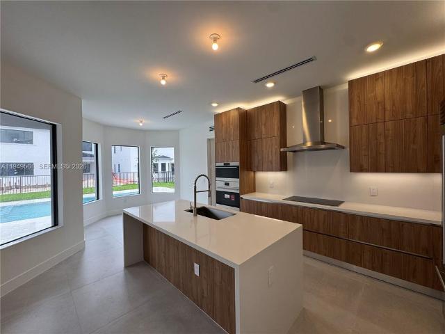 Luxury Villa for rent in Miami, Florida