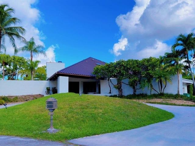 Luxury Villa for rent in Miami, United States