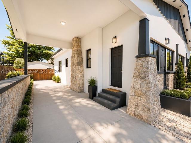 Luxury Villa for rent in Miami, United States