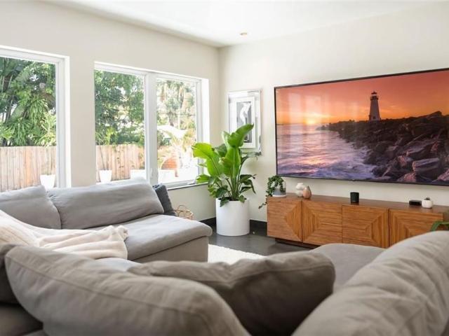 Luxury Villa for rent in Miami, United States