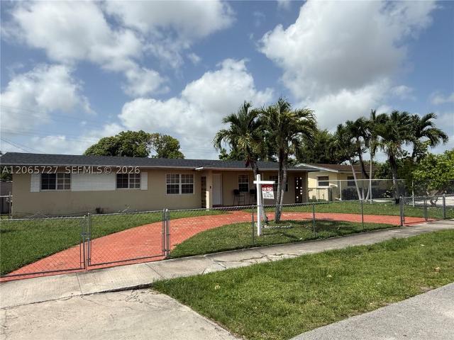 Luxury Villa for rent in Miami, United States