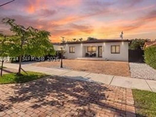 Luxury Villa for rent in Miami, United States